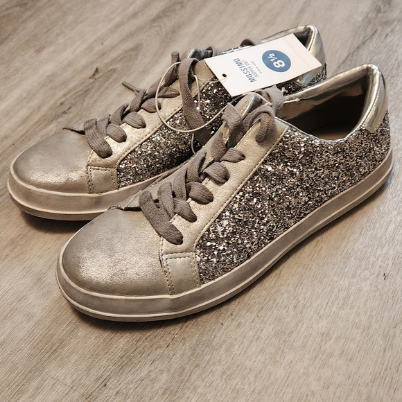 Mossimo Supply Co. | Shoes | Mossimo Supply Co Silver Glitter Sneakers ...